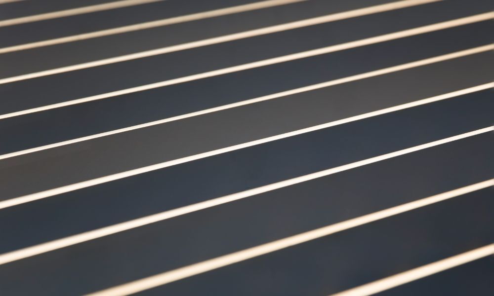 Why Do I See Horizontal Lines In My Vision? - Pure Optical